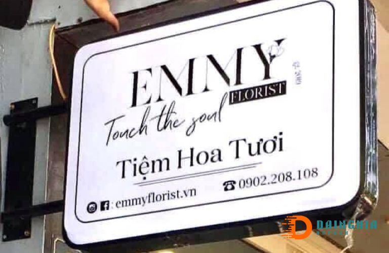 Gia Công Hộp Đèn Hút Nổi Vuông Mẫu Đẹp Nổi Bật Giá Rẻ